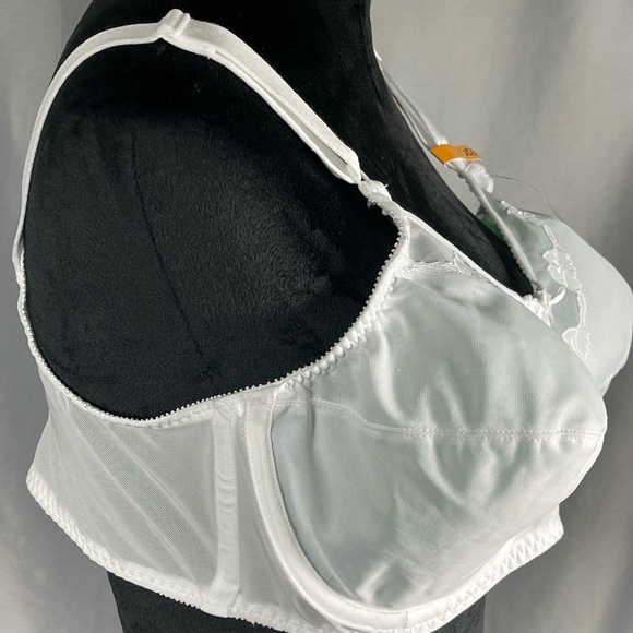 Bali | Intimates & Sleepwear | Hanes Brand Bali Classic Support Under ...